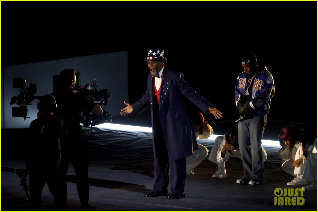 Samuel L. Jackson Plays Uncle Sam to Narrate Super Bowl Halftime Show ...