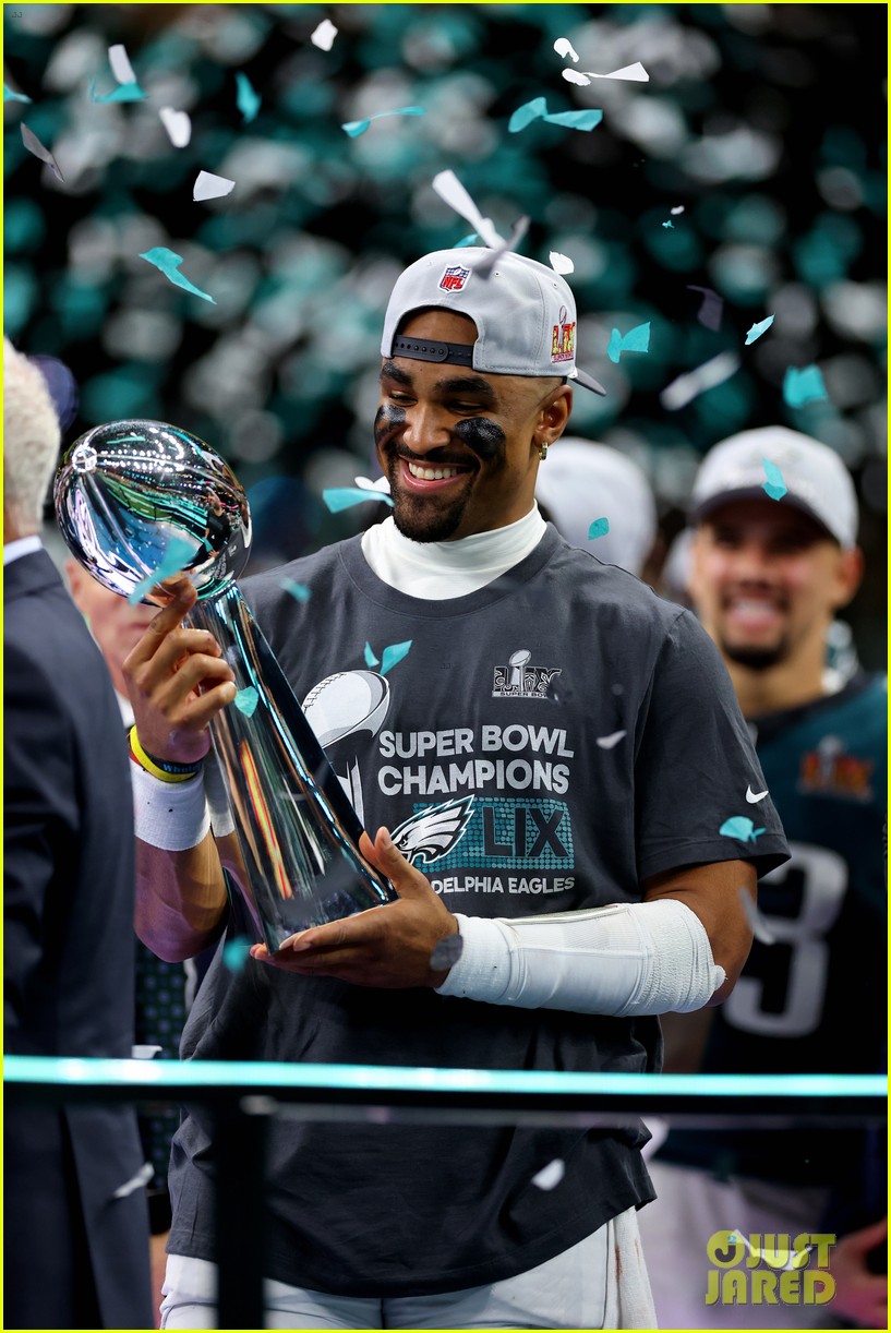 Jalen Hurts & Fiancee Bryonna Burrows Celebrate Eagles Win at Super Bowl 2025, He's Named MVP ...
