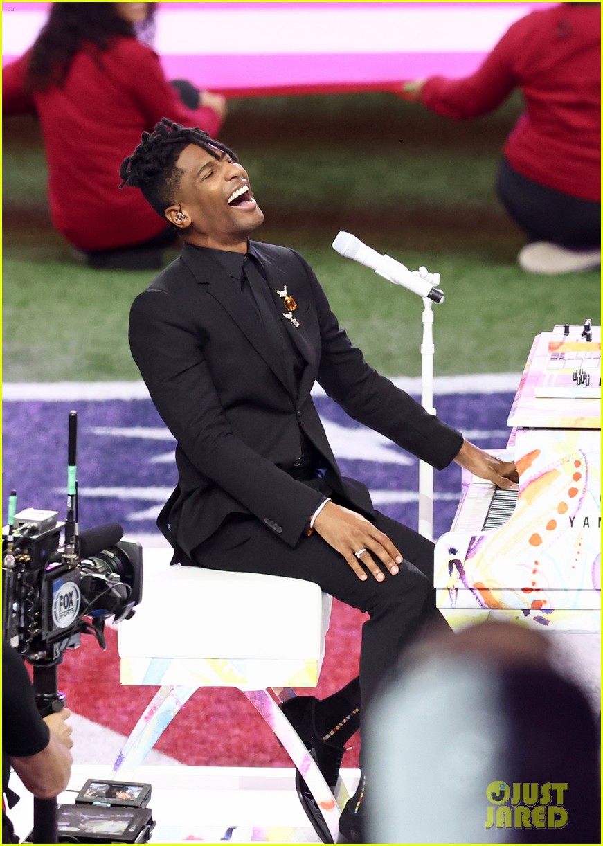 Jon Batiste Gives Rousing Rendition of National Anthem at Super Bowl ...