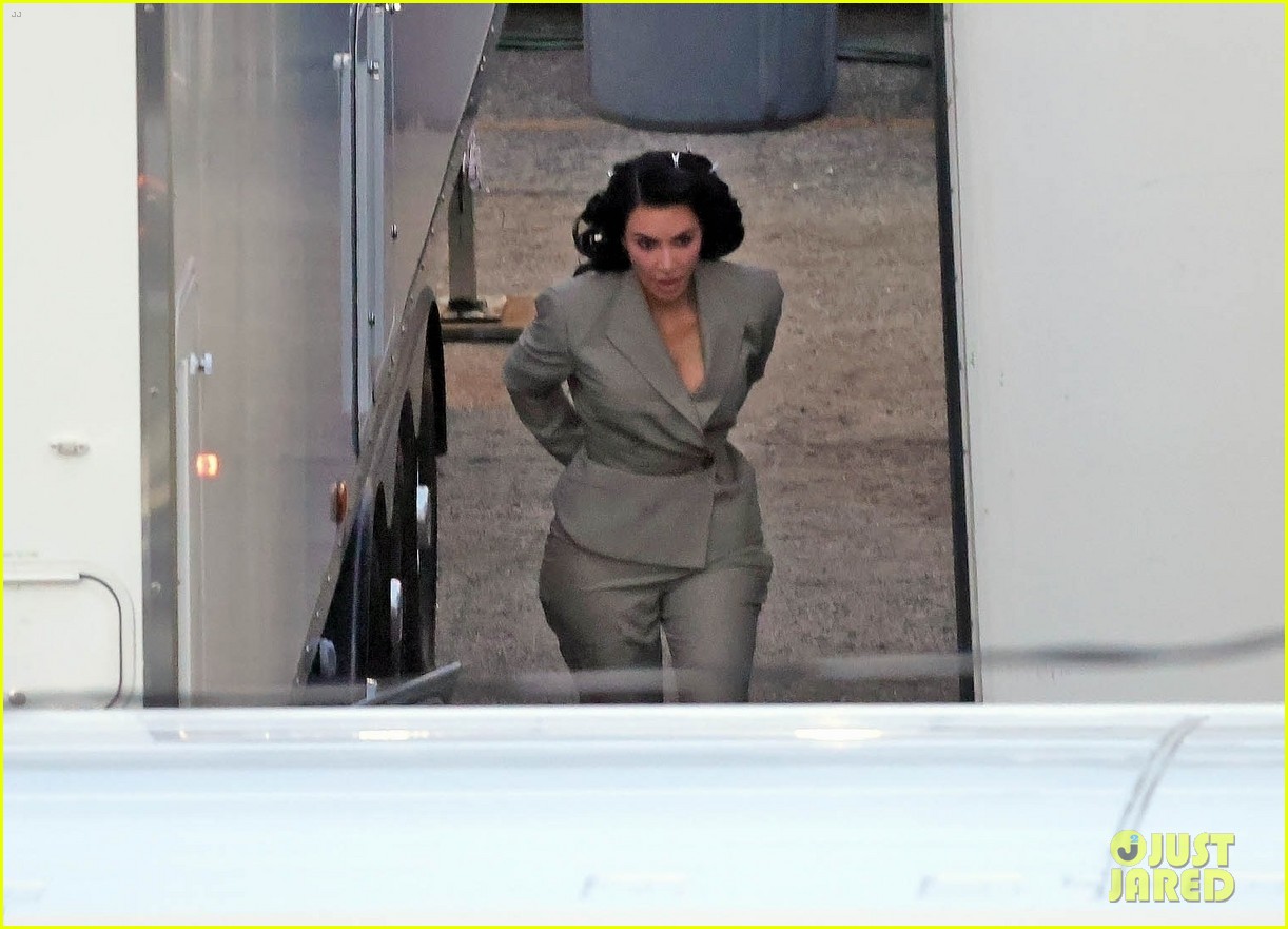 Kim Kardashian, Naomi Watts, & Sarah Paulson Film Scenes for 'All's ...