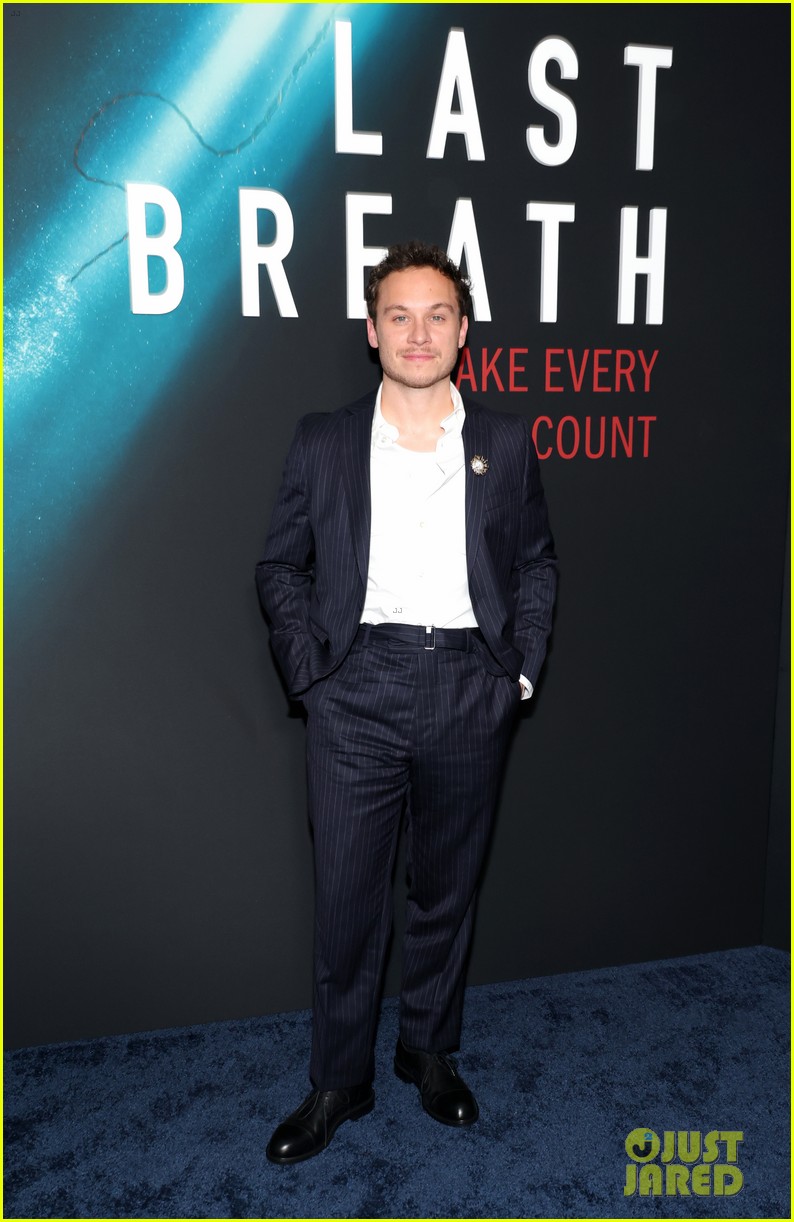 Simu Liu, Finn Cole, & Woody Harrelson Step Out for 'Last Breath ...