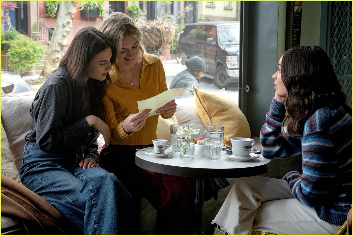 Photo: life list netflix 2025 18 | Photo 5127721 | Just Jared ...