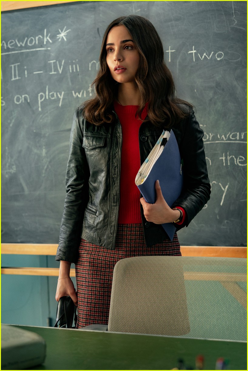 'The Life List': Sofia Carson Stars in Netflix Movie - Watch the ...