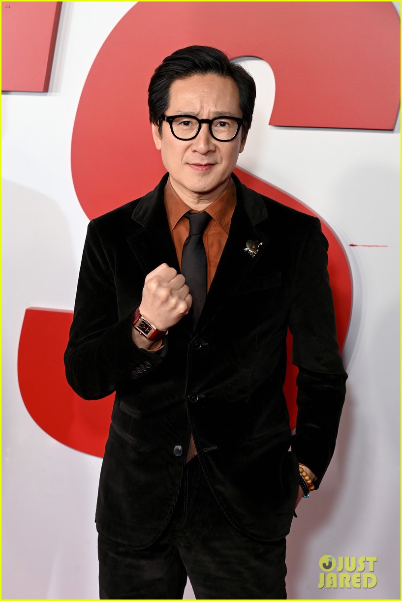 Oscar Winners Ke Huy Quan & Ariana DeBose Premiere Their New Film 'Love Hurts' After His Hand ...