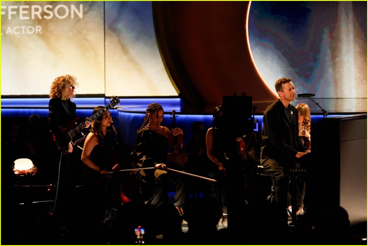 Chris Martin Performs Coldplay's 'All My Love' For Grammys 2025 In ...