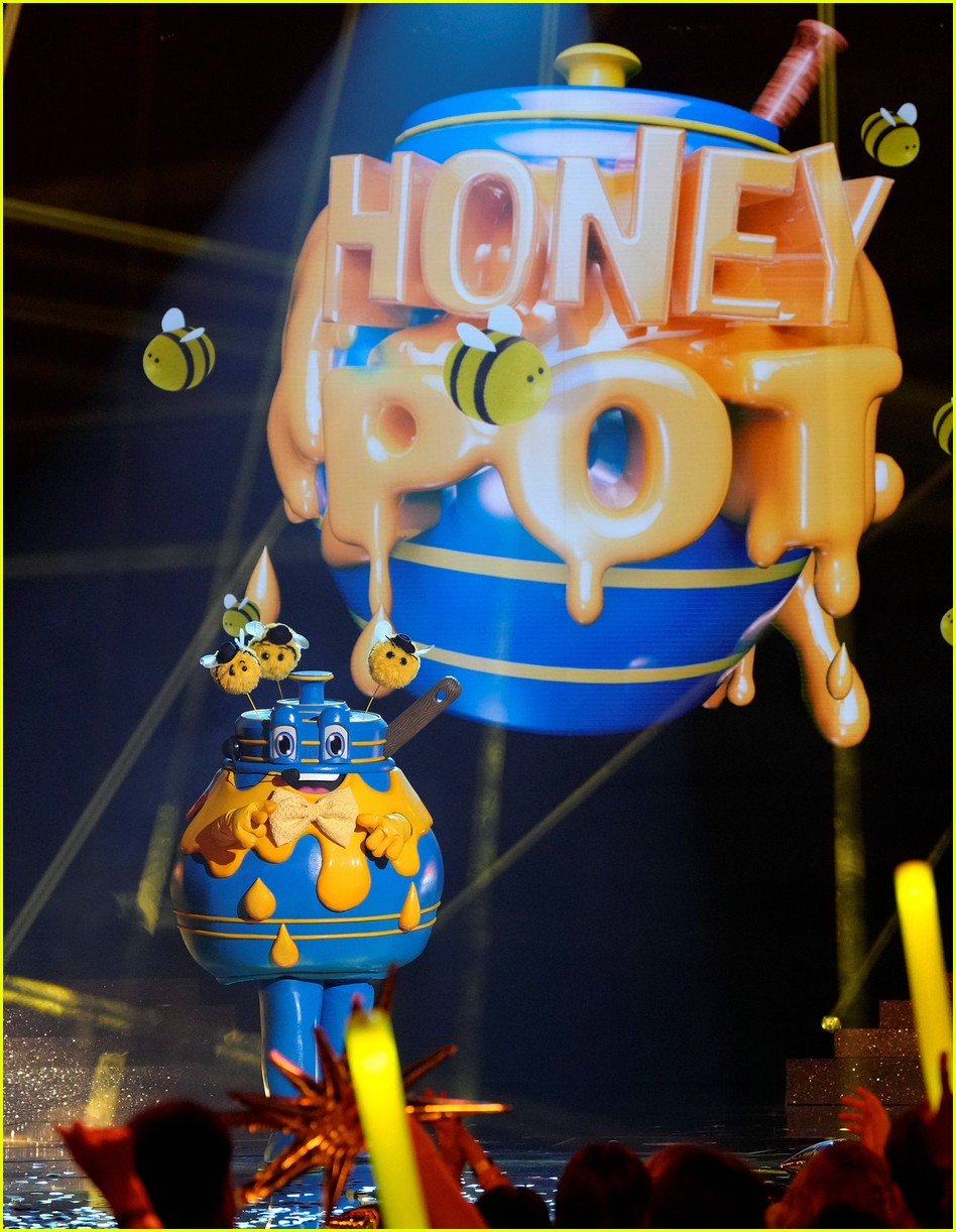 Who Is Honey Pot on 'The Masked Singer' Season 13? Clues, Guesses ...