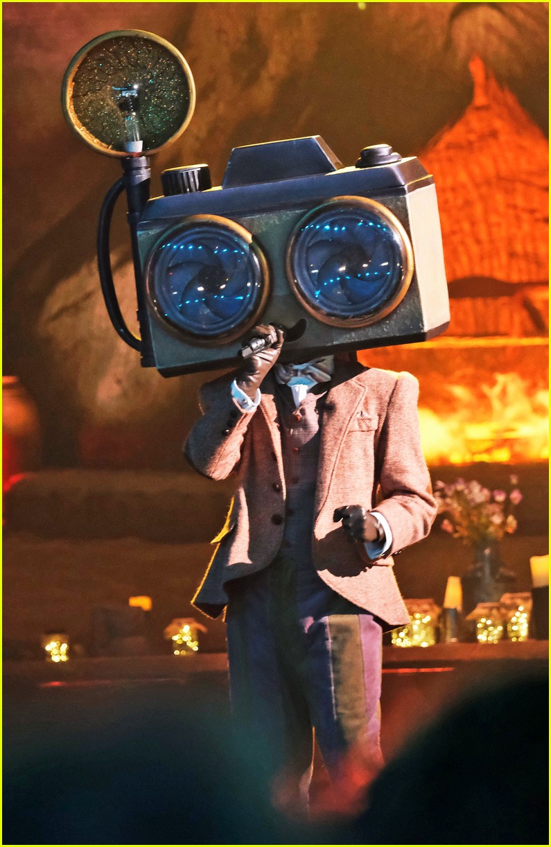 Who Is Paparazzo on 'The Masked Singer' Season 13? Clues, Guesses ...