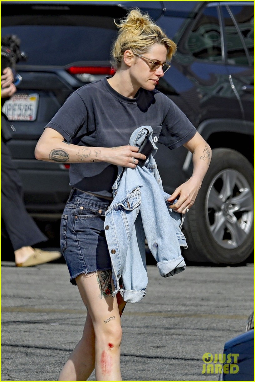 Kristen Stewart & Fiancée Dylan Meyer Step Out for Lunch Date in L.A ...