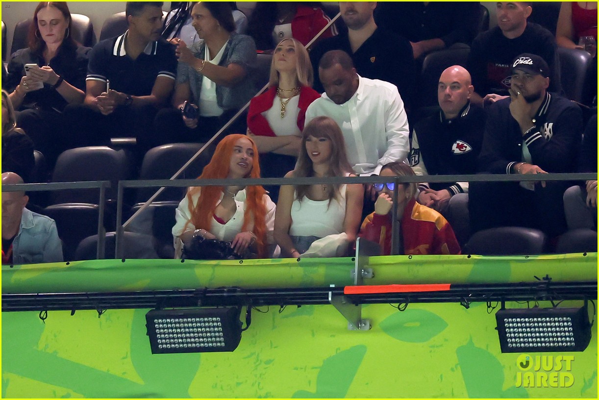 Machine Gun Kelly Spotted in Taylor Swift's Suite at Super Bowl 2025 ...