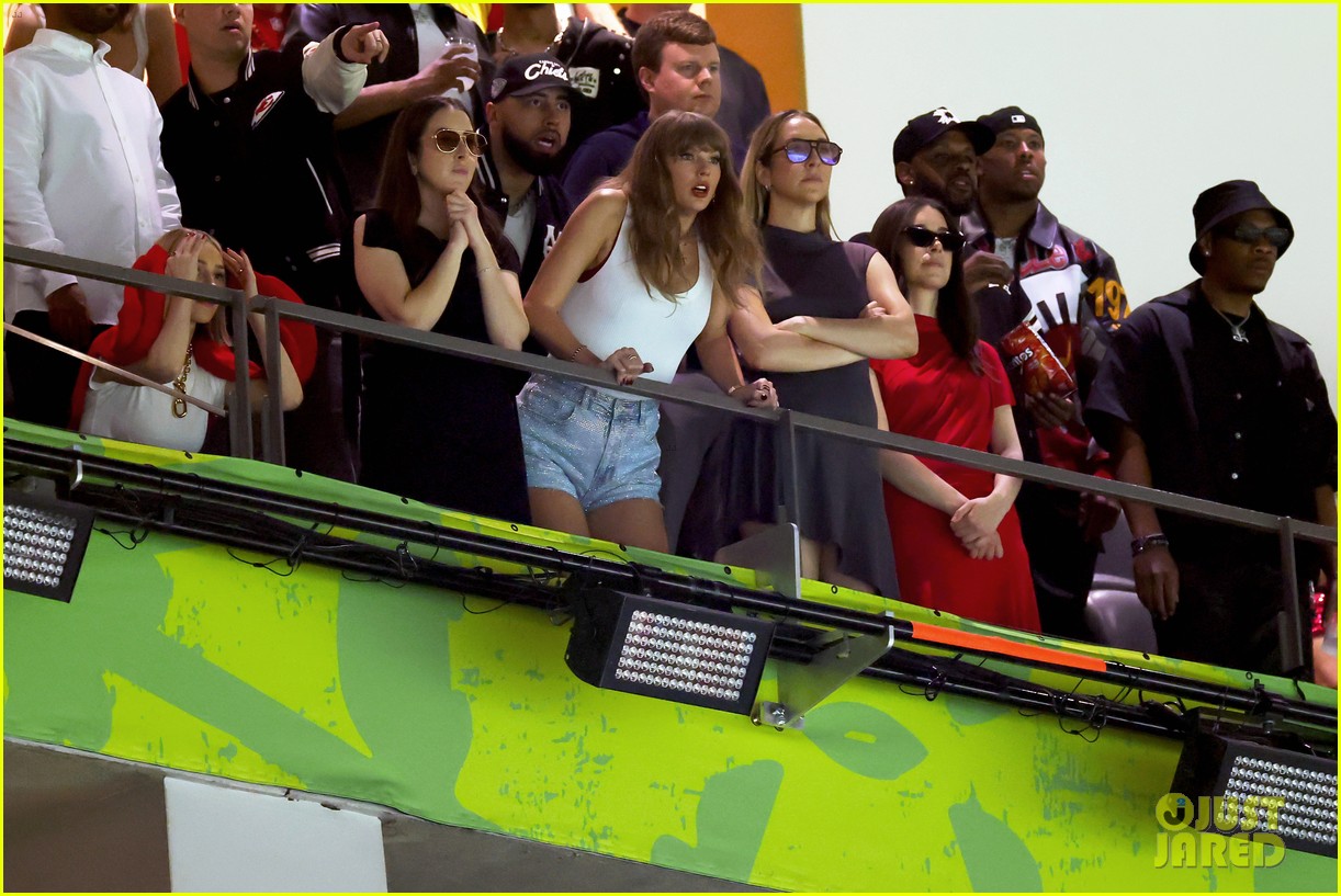 Machine Gun Kelly Spotted in Taylor Swift's Suite at Super Bowl 2025 ...