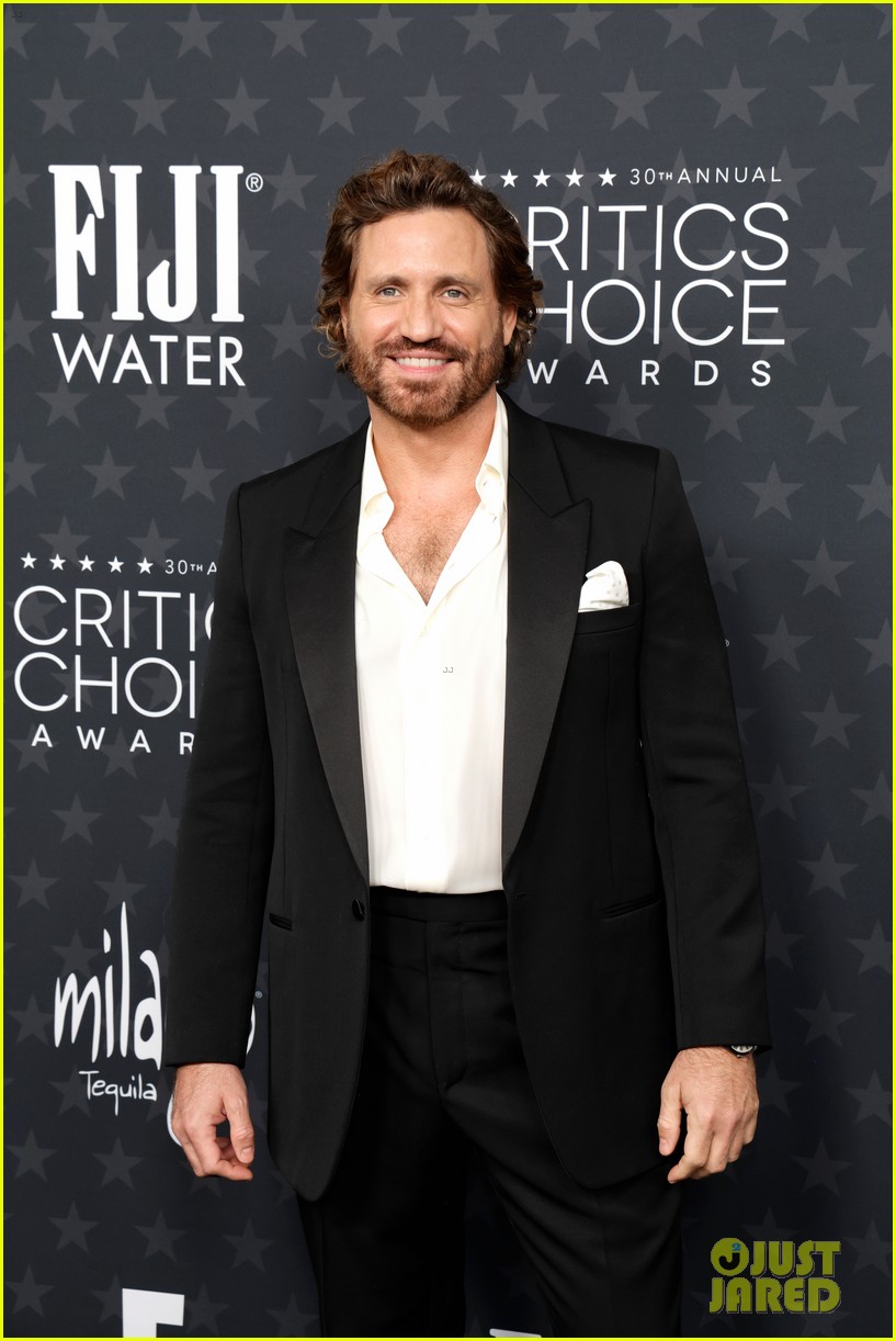 Nicole Kidman & Edgar Ramirez Have 'The Undoing' Reunion at Critics ...