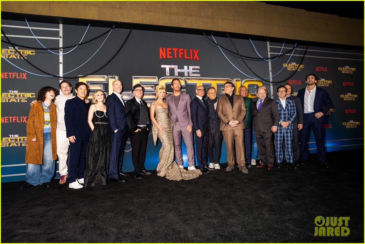 Chris Pratt Gets Wife Katherine's Support at 'The Electric State ...