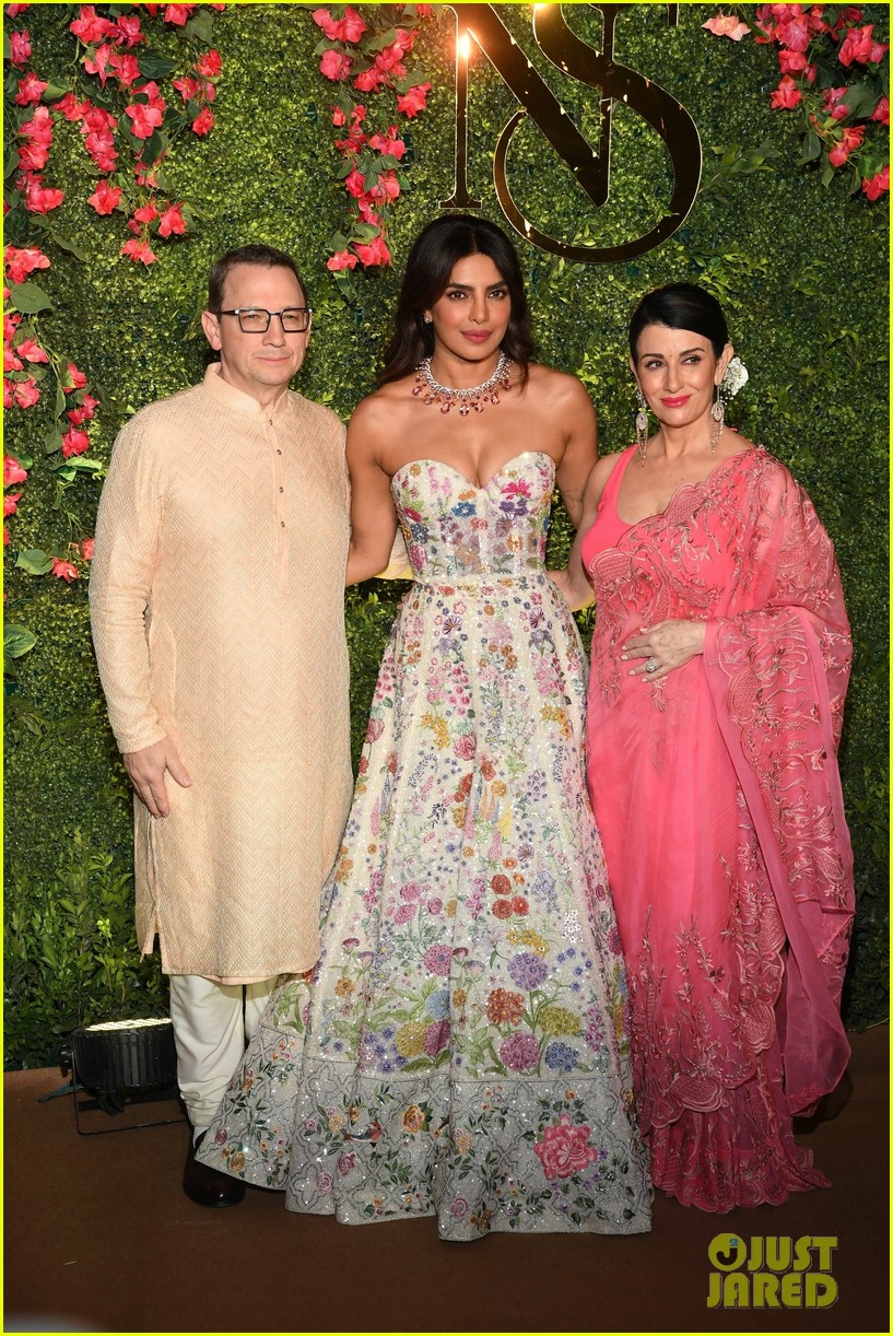Priyanka Chopra Attends Brother Siddharth's Pre-Wedding Party with Nick ...