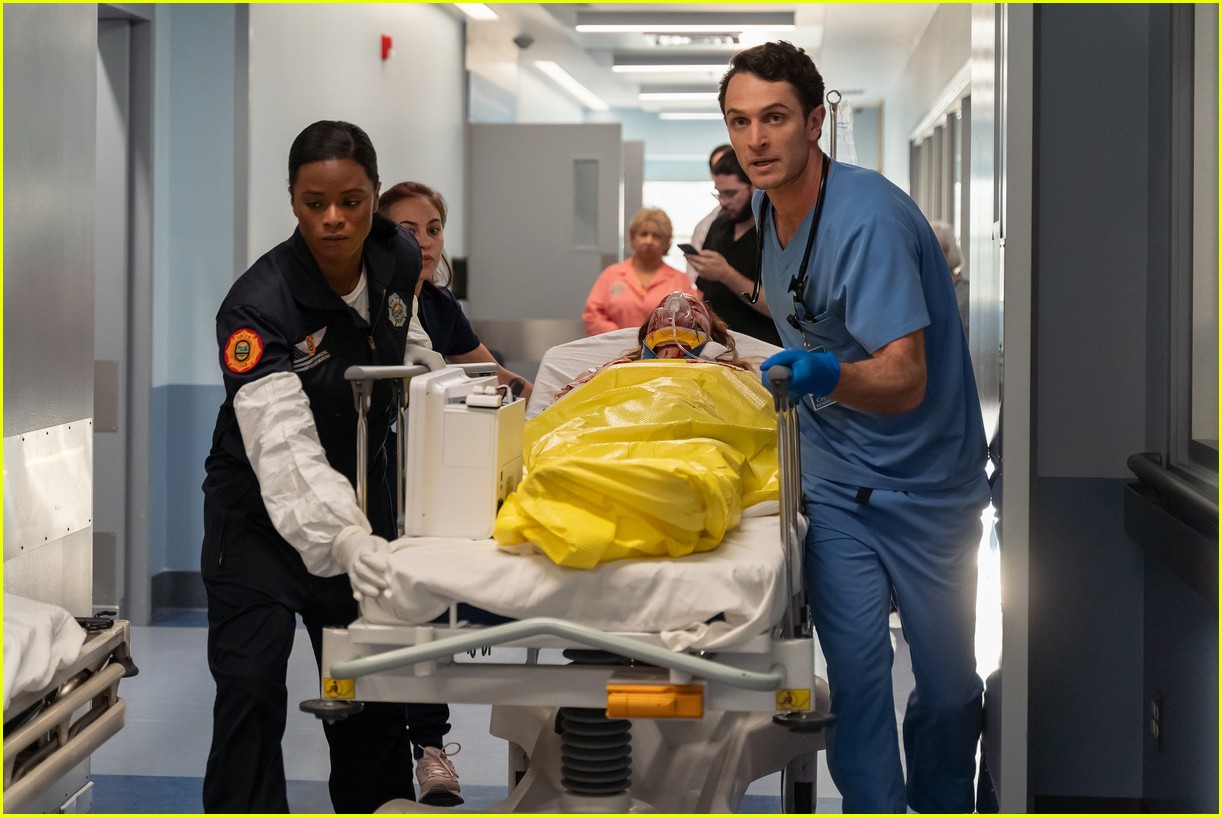 'Pulse' First Look Photos & Release Date Revealed: Willa Fitgerald & Justina Machado Star In ...