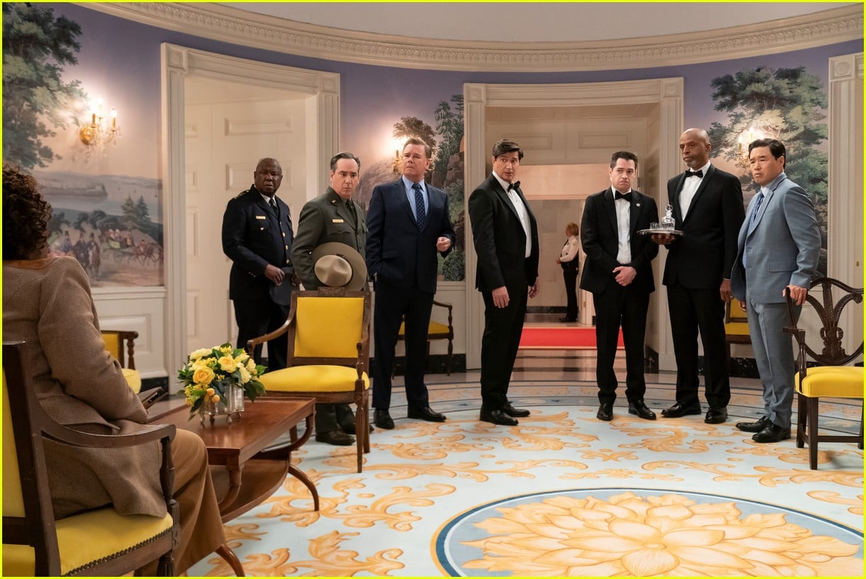 'The Residence' Trailer Showcases Netflix's New Mystery Series Starring ...