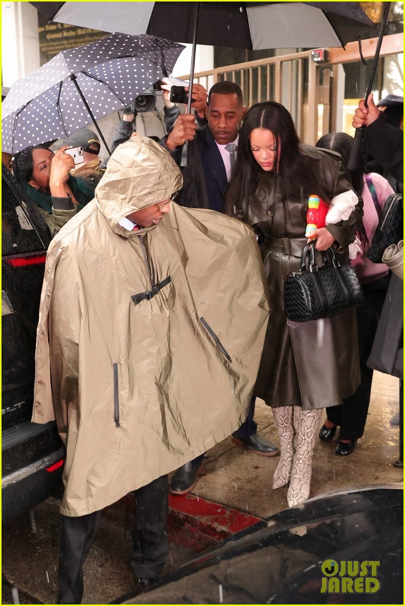 Rihanna Leaves Court With A$AP Rocky After Attending With Their Sons ...