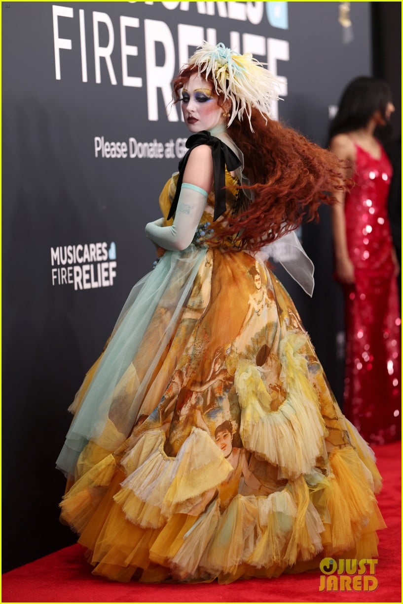 Chappell Roan Arrives for Very First Grammys, Wears Degas-Inspired Look ...