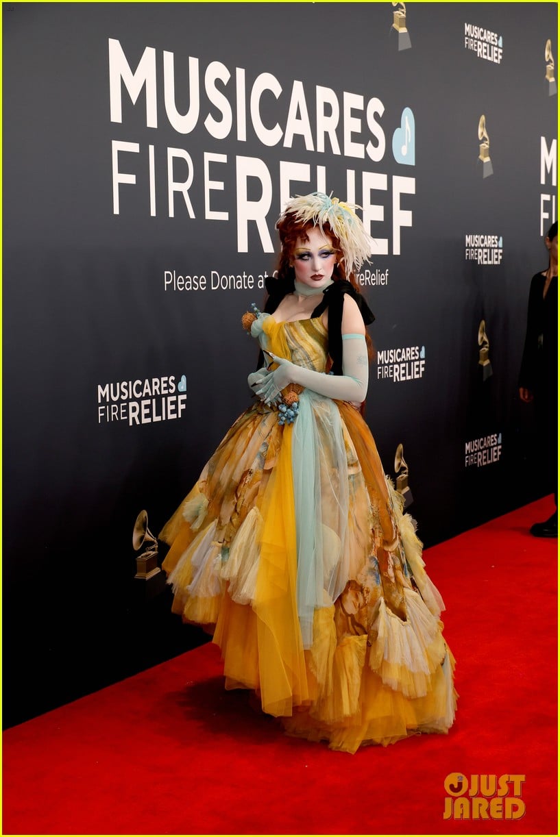Chappell Roan Arrives for Very First Grammys, Wears Degas-Inspired Look ...