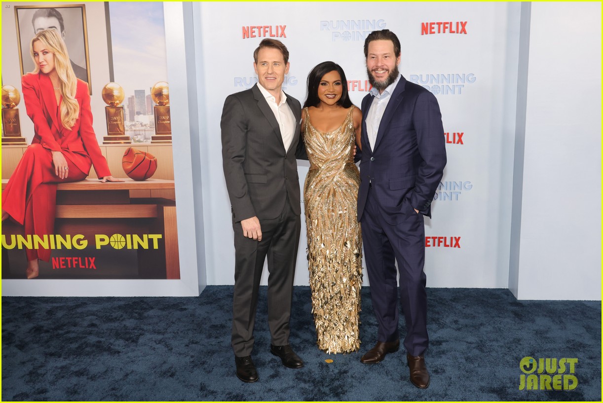 Kate Hudson & Mindy Kaling Go Gorgeous in Gold for 'Running Point ...