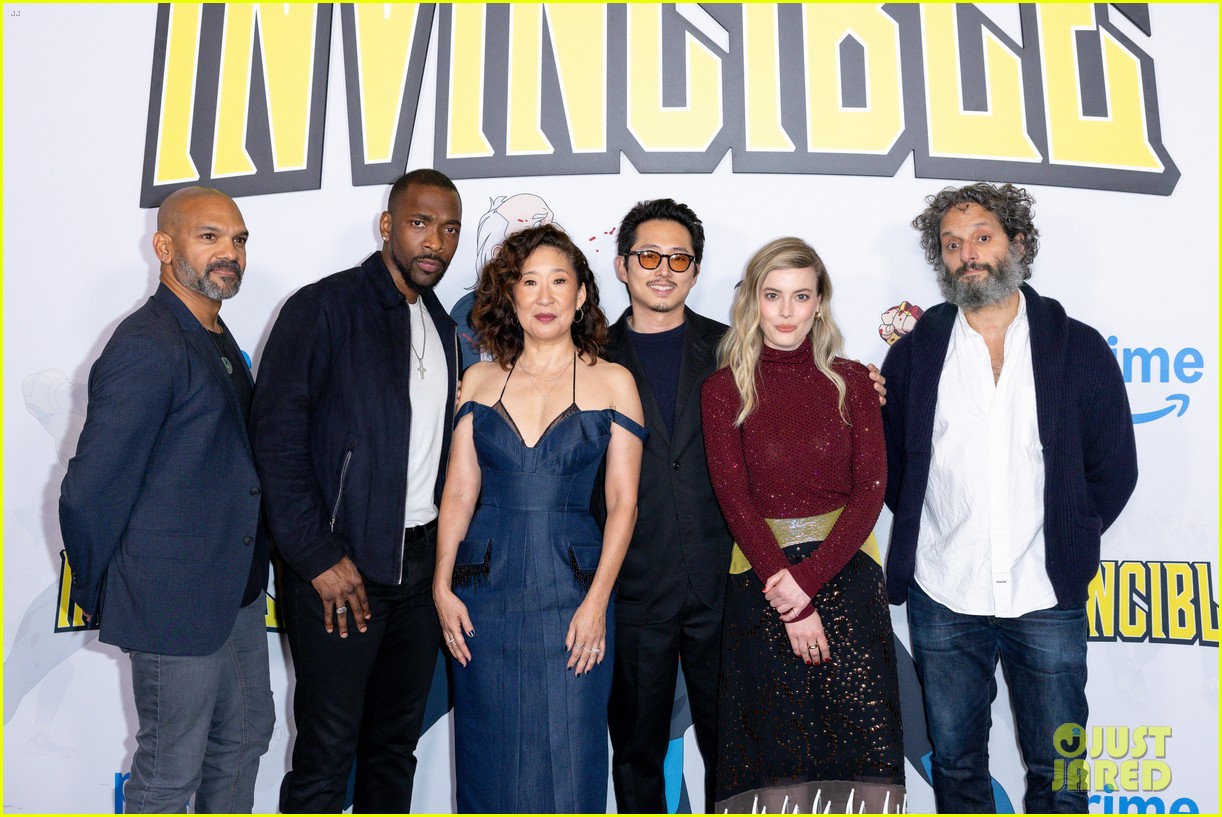 Sandra Oh & Steven Yeun Share Hug at 'Invincible' Season 3 Premiere ...
