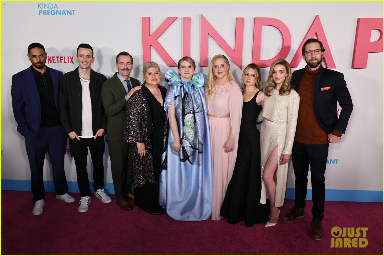 Amy Schumer Attends 'Kinda Pregnant' Red Carpet Premiere with Will ...