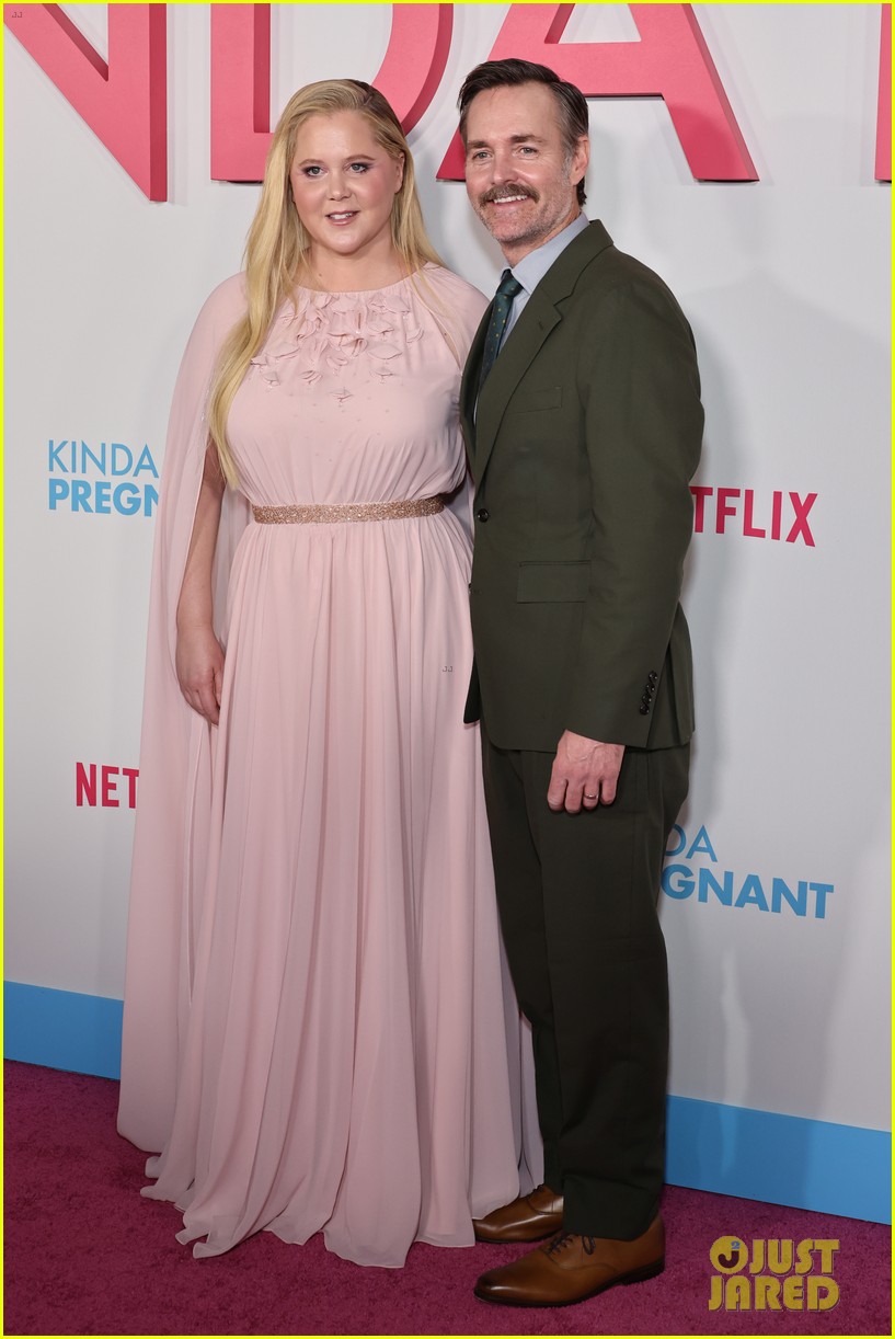 Amy Schumer Attends 'Kinda Pregnant' Red Carpet Premiere with Will ...