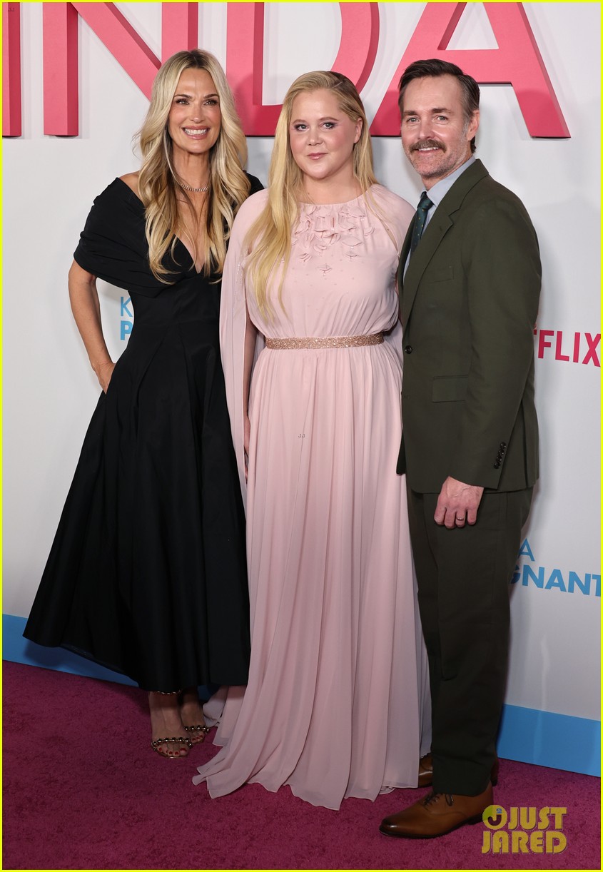 Amy Schumer Attends 'Kinda Pregnant' Red Carpet Premiere with Will ...