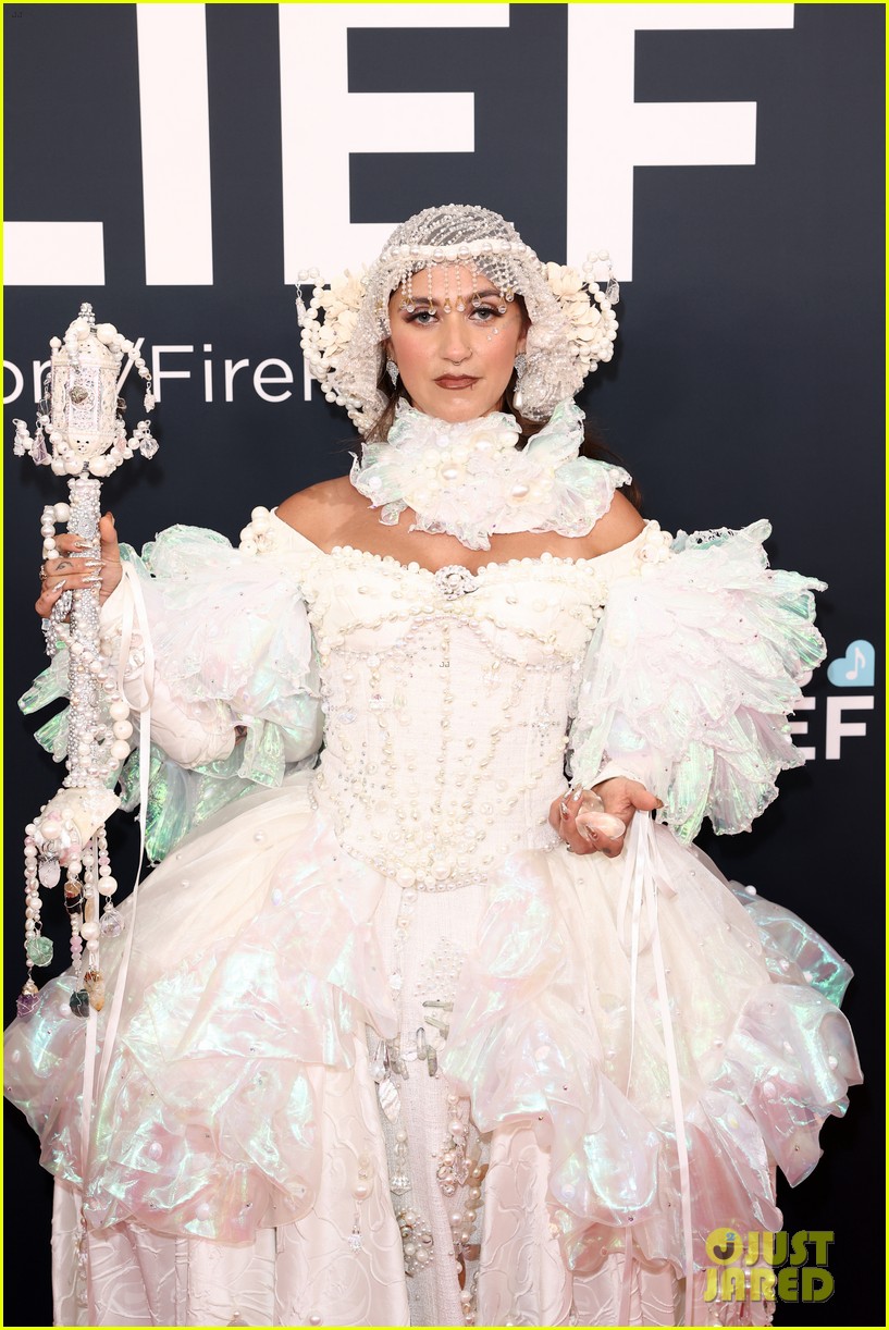 Sierra Ferrell Wins Several Awards at Grammys 2025 Ahead of Main ...