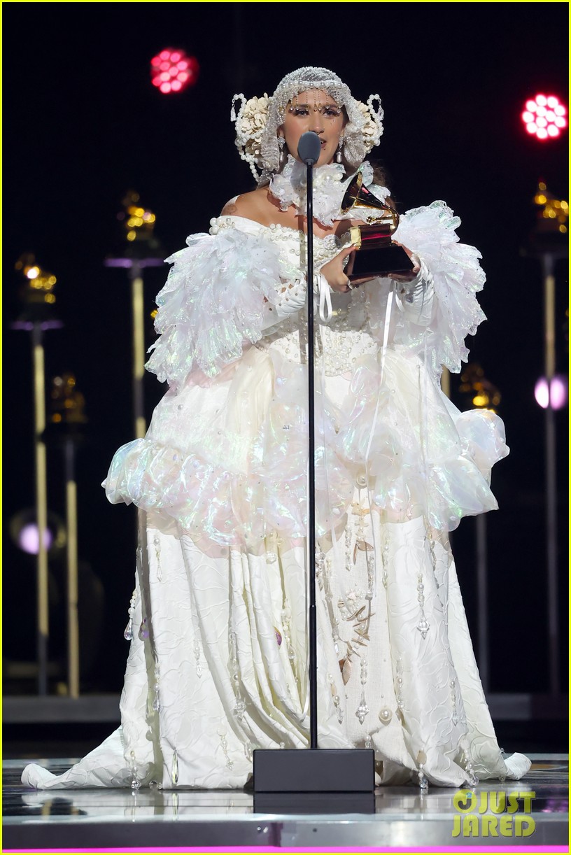 Sierra Ferrell Wins Several Awards at Grammys 2025 Ahead of Main ...