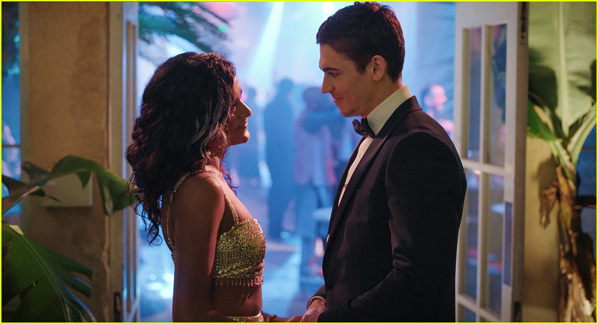 'Picture This' Trailer: Simone Ashley & Hero Fiennes Tiffin Star In ...