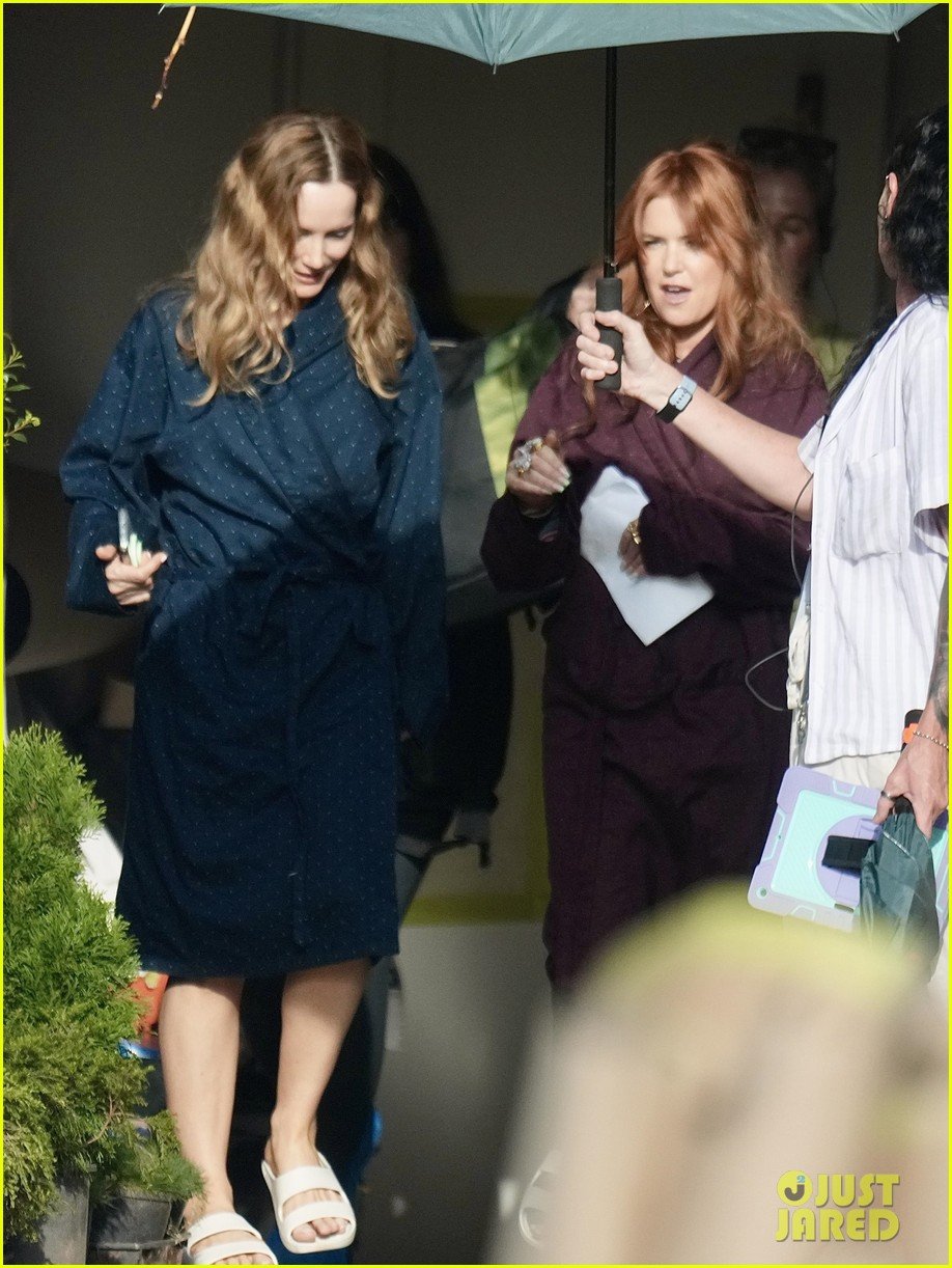 Leslie Mann, Anna Faris, Isla Fisher & Michelle Buteau Begin Filming 'Spa Weekend' in Australia ...