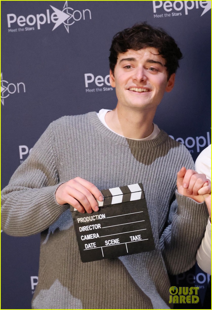 Photo: stranger things paris fan convention 73 | Photo 5121732 | Just ...