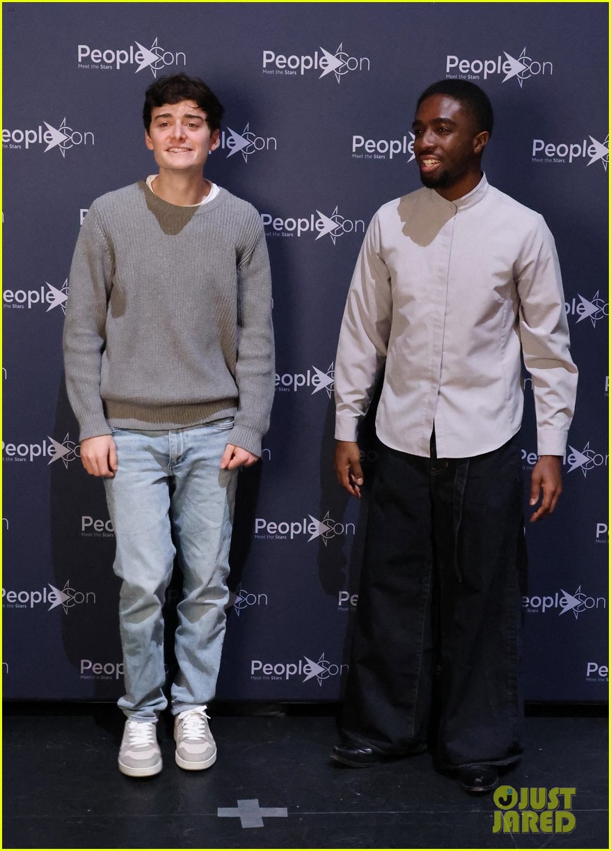 Photo: stranger things paris fan convention 80 | Photo 5121739 | Just ...