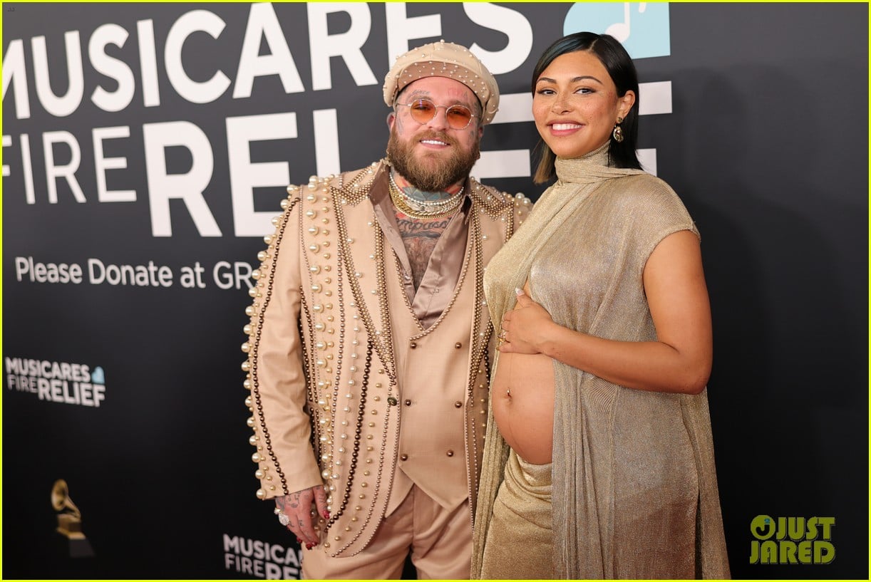 Teddy Swims Is Drenched in Pearls at Grammys 2025 with Pregnant ...