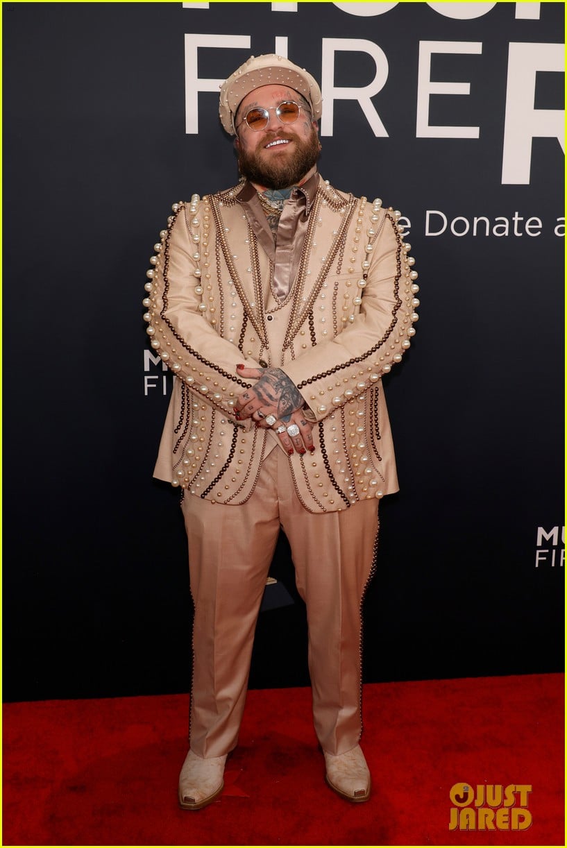 Teddy Swims Is Drenched in Pearls at Grammys 2025 with Pregnant ...