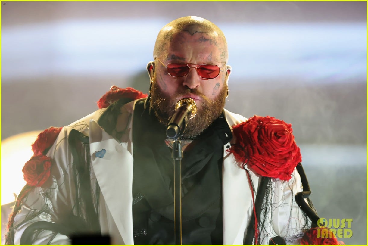 Teddy Swims Gives Intimate Performance of 'Lose Control' at Grammys 2025 - Watch Now!: Photo ...