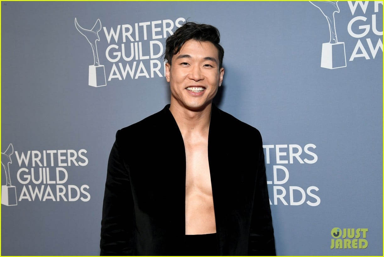 Nicholas Alexander Chavez, Kiernan Shipka, Erin Foster Step Out For ...