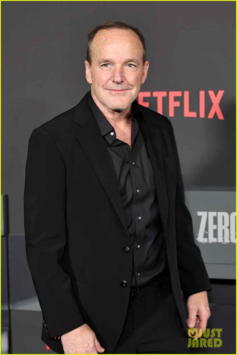 Robert De Niro, Angela Bassett, & More Attend 'Zero Day' Premiere in ...