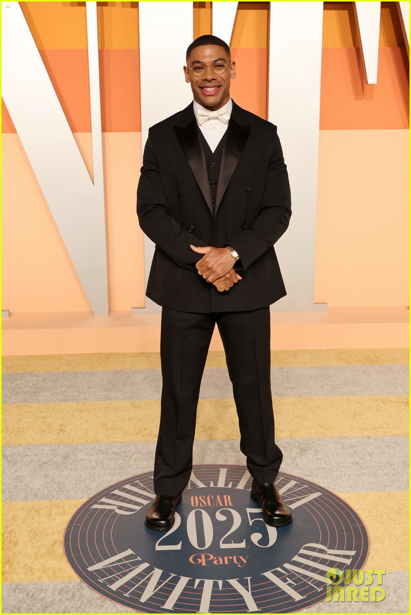 Aaron Pierre & Teyana Taylor Fuel Romance Rumors After Attending Vanity ...