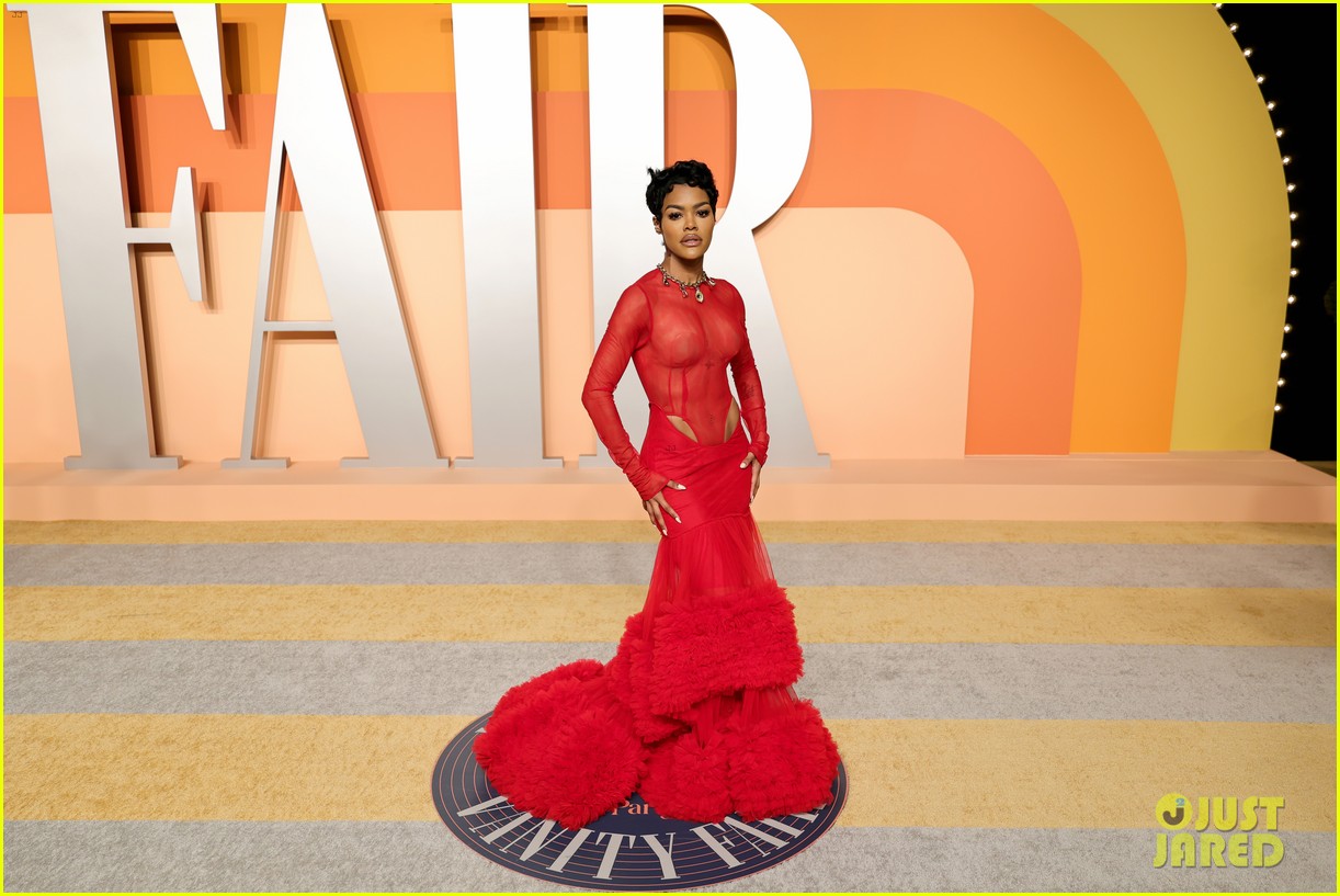 Aaron Pierre & Teyana Taylor Fuel Romance Rumors After Attending Vanity ...