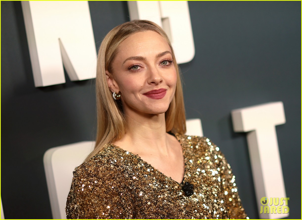 Amanda Seyfried Glitters in Gold at Premiere of Her New Series 'Long ...