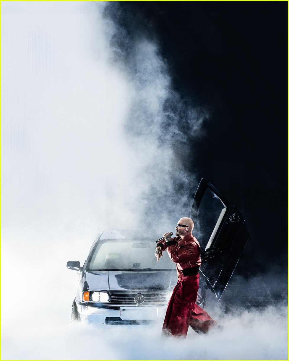 J Balvin Kicks Off 2025 'Back to the Rayo' Tour - Set List Revealed for ...