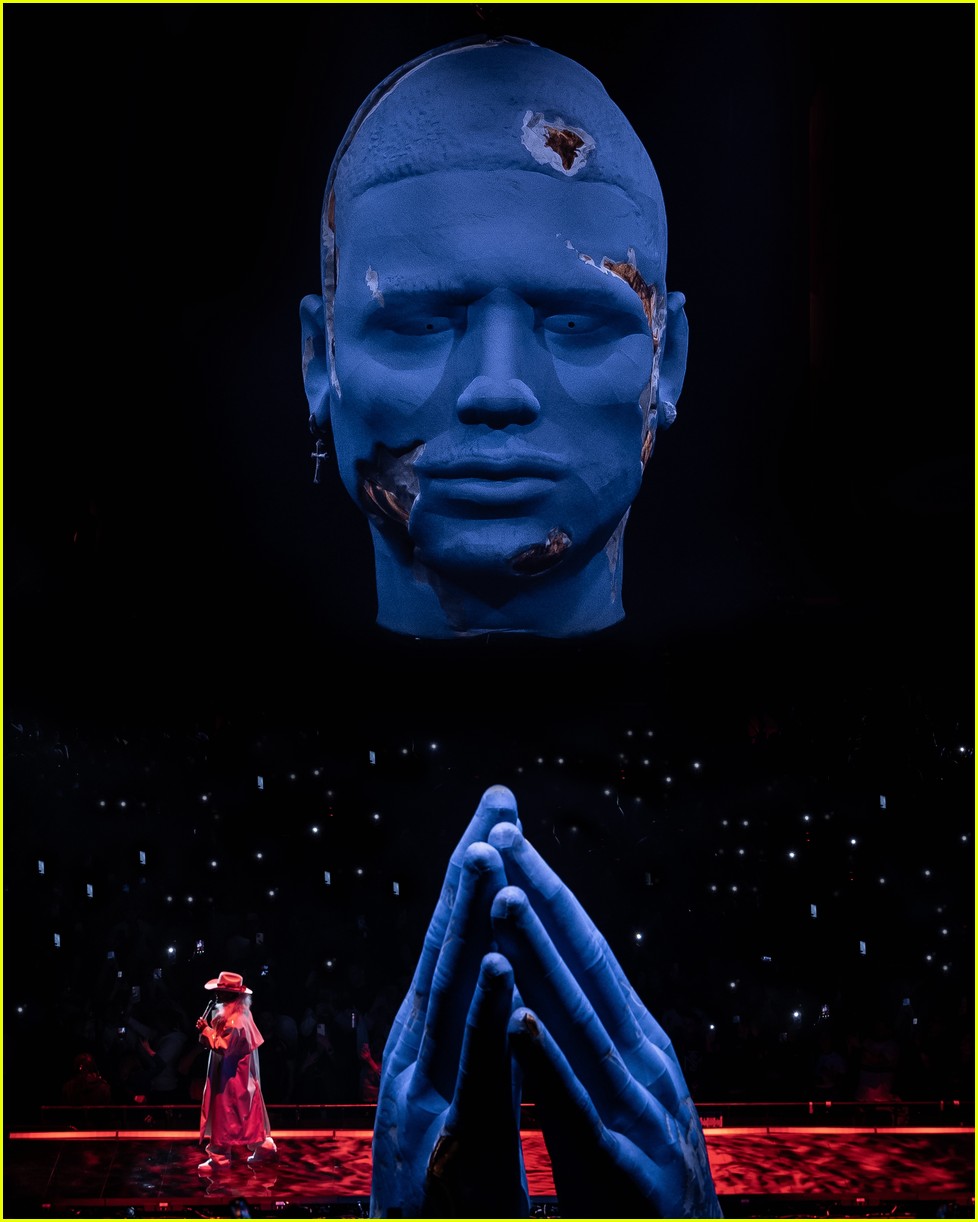 J Balvin Kicks Off 2025 'Back to the Rayo' Tour - Set List Revealed for ...