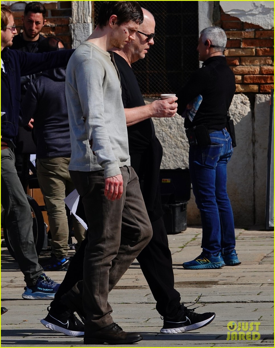 Evan Peters Is Bloody & Bruised in New 'The Beauty' Set Photos for Ryan ...