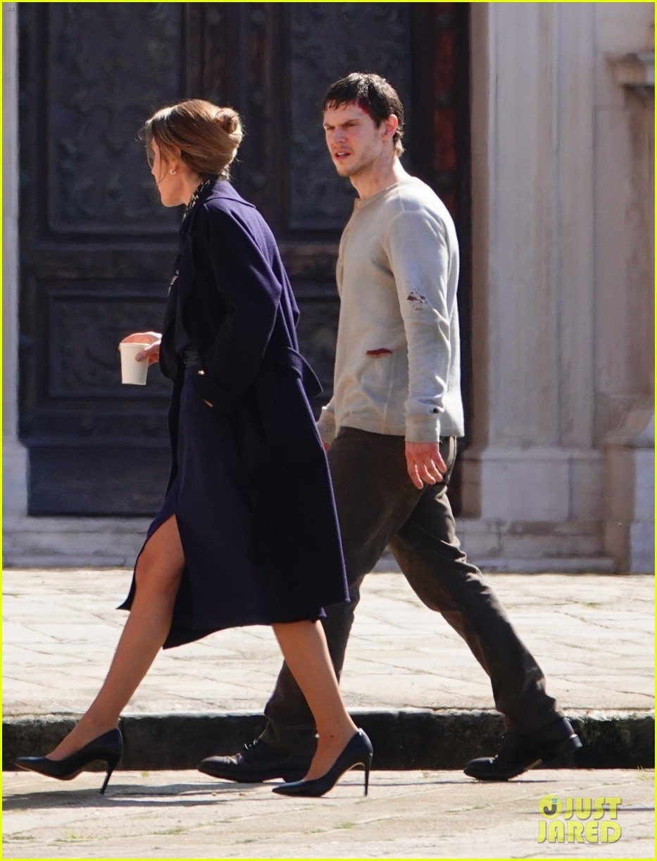 Evan Peters Is Bloody & Bruised in New 'The Beauty' Set Photos for Ryan ...