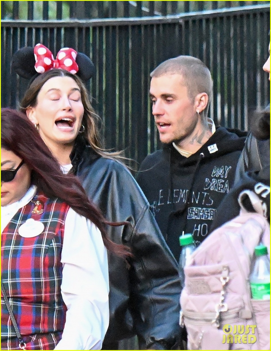 Justin Bieber & Wife Hailey Spotted in Mickey & Minnie Ears During ...