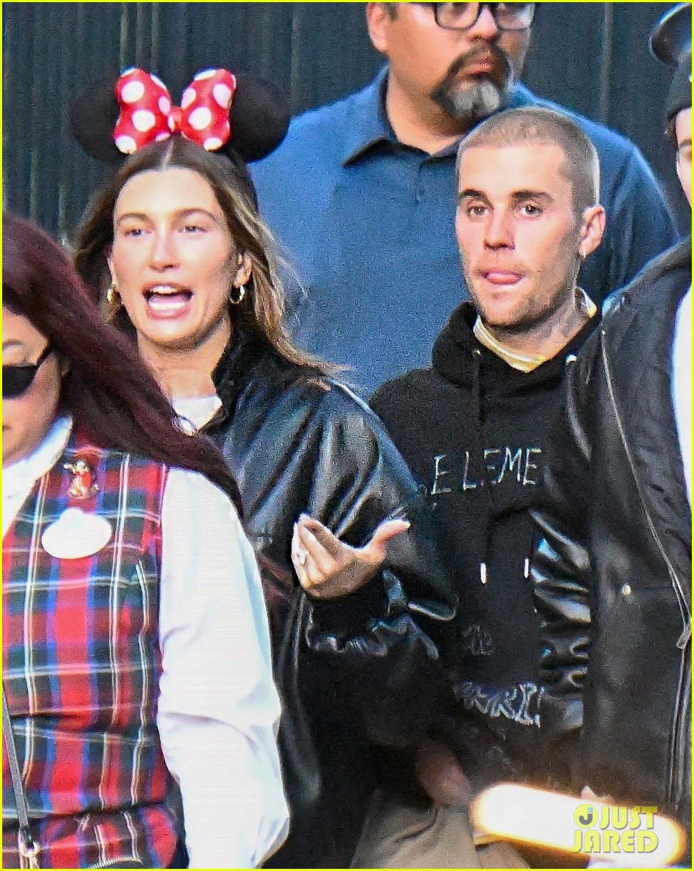 Justin Bieber & Wife Hailey Spotted in Mickey & Minnie Ears During ...