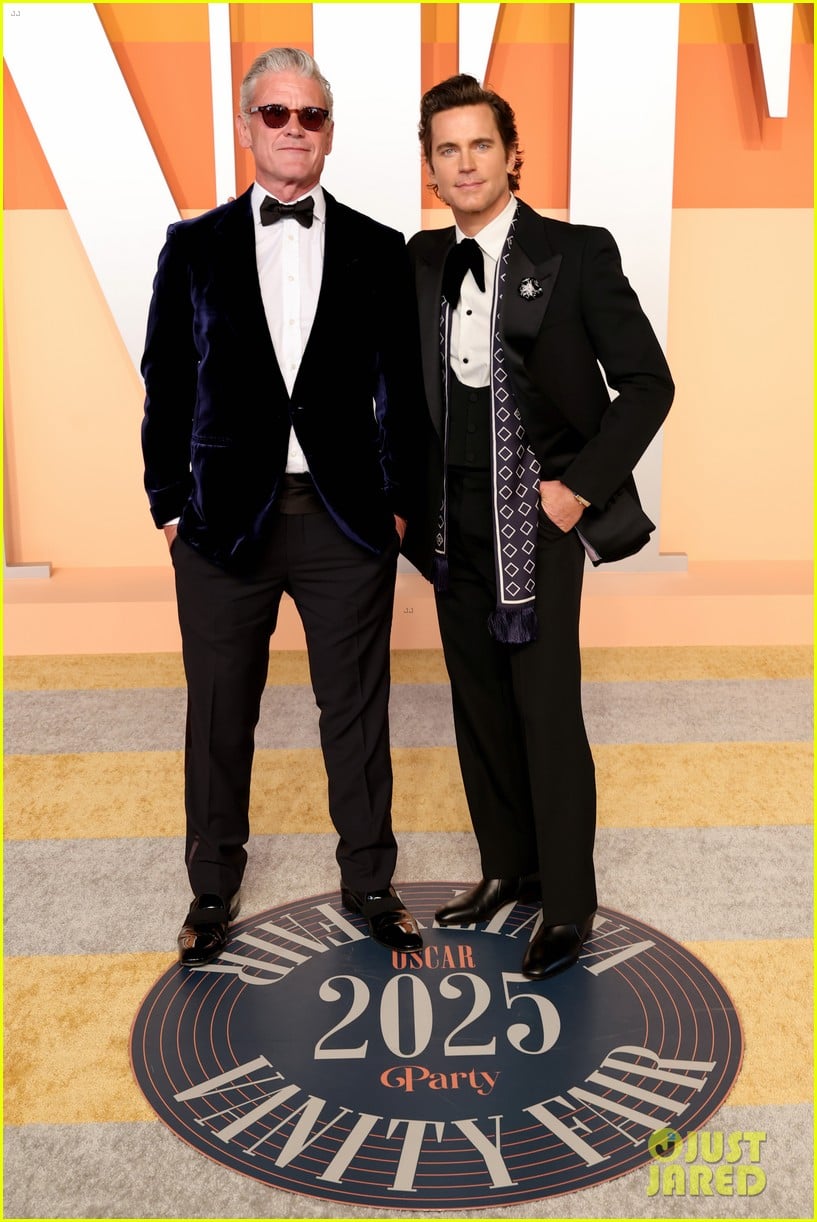 Matt Bomer & Husband Simon Halls Attend Vanity Fair Oscar Party 2025: Photo 5132455 | Matt Bomer ...