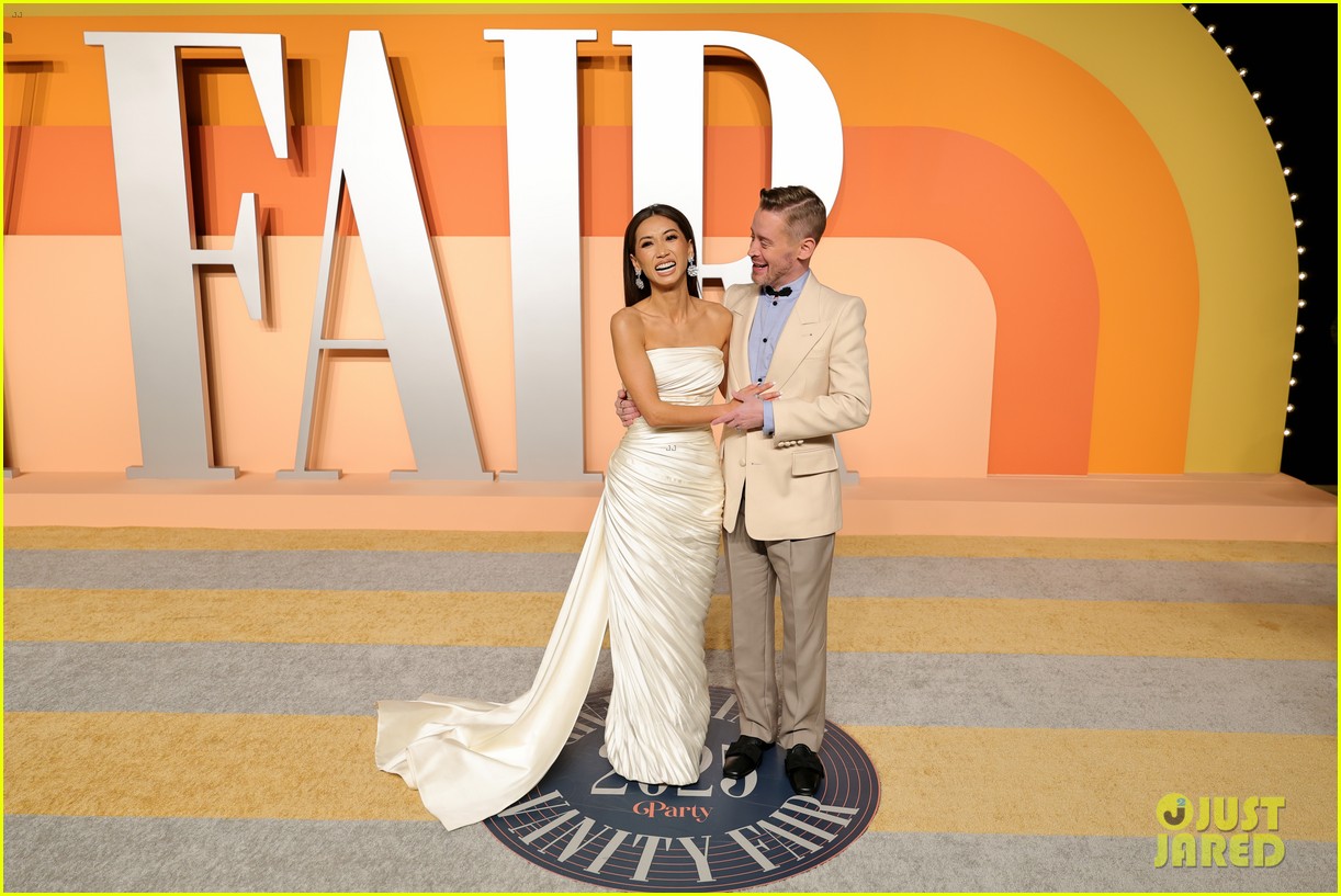 Macaulay Culkin Keeps Brenda Song Close at Vanity Fair Oscar Party 2025 ...