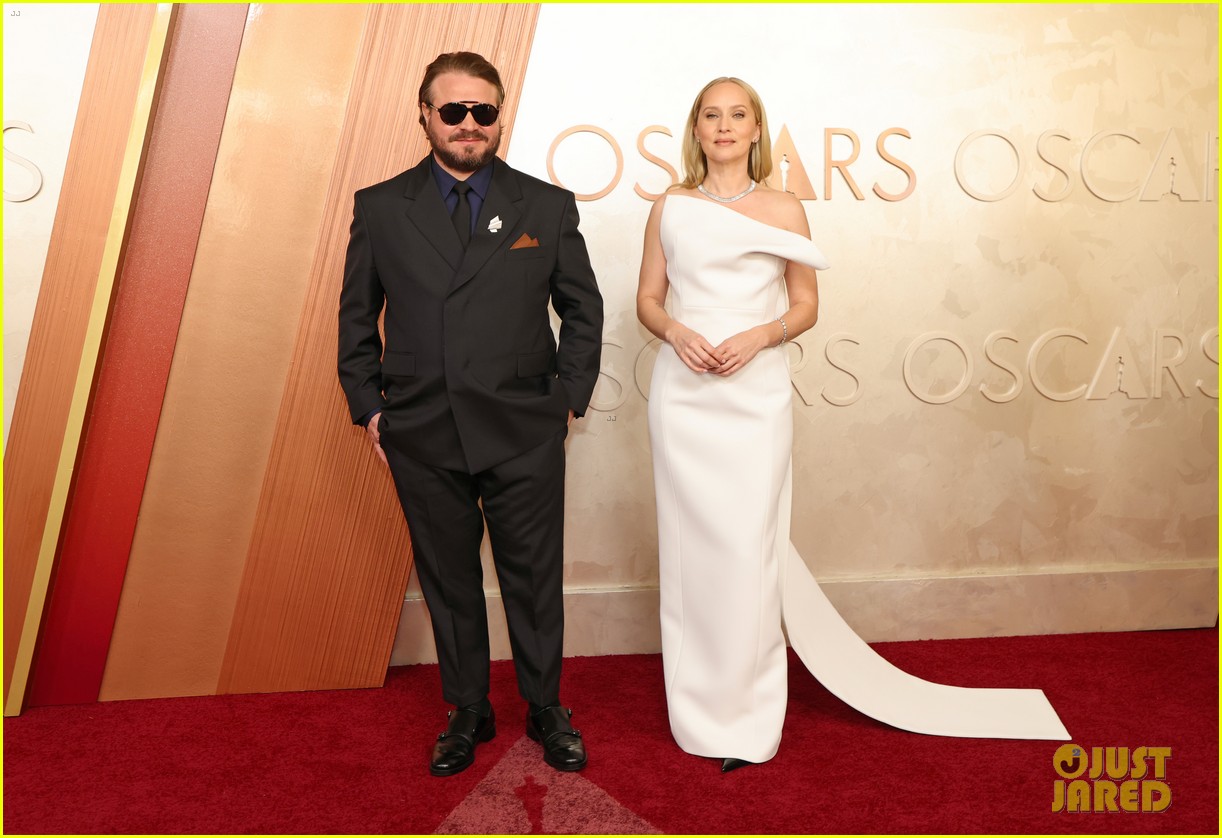 Joe Alwyn & Guy Pearce Bring 'The Brutalist' to Oscars 2025: Photo 5131921 | Alessandro Nivola ...